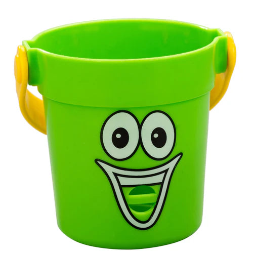 Funny Buckets Bath Time Fun | INT476– KidsROAR